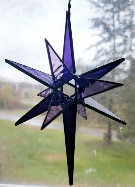 Moravian Star Stained-Glass Workshop - Litchfield Magazine Moravian Star Stained-Glass Workshop - Litchfield Magazine